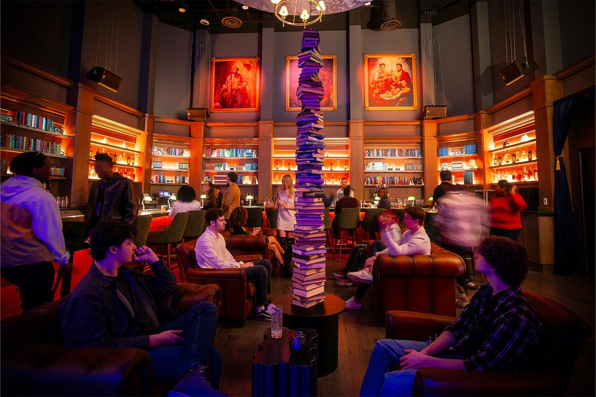 DINING & LOUNGES | Wonderverse